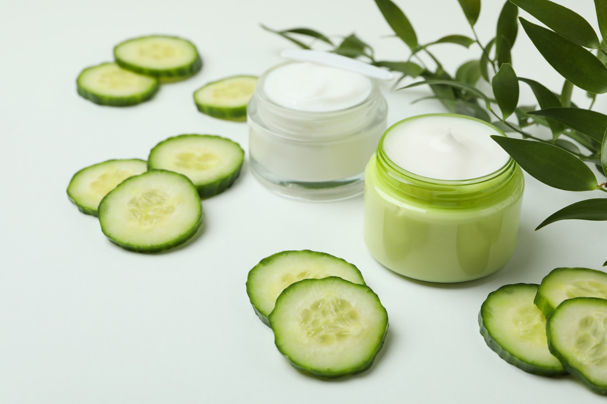 Unlock Customization: Wholesale Cosmetic Jar Tailoring