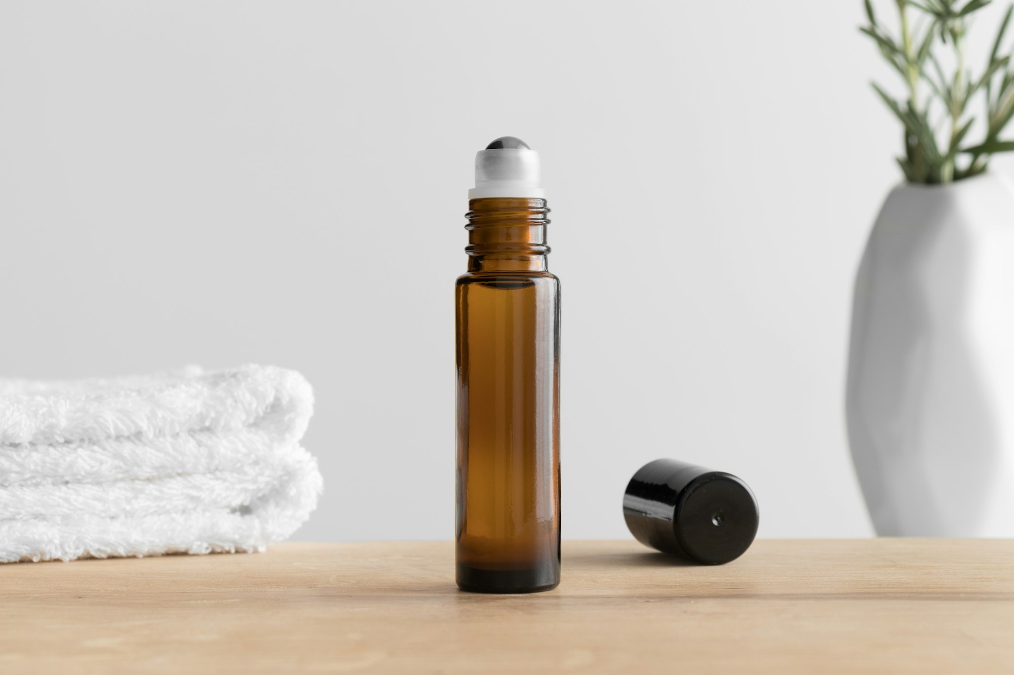 Unlock Perfume Success with Bottle Design Magic!
