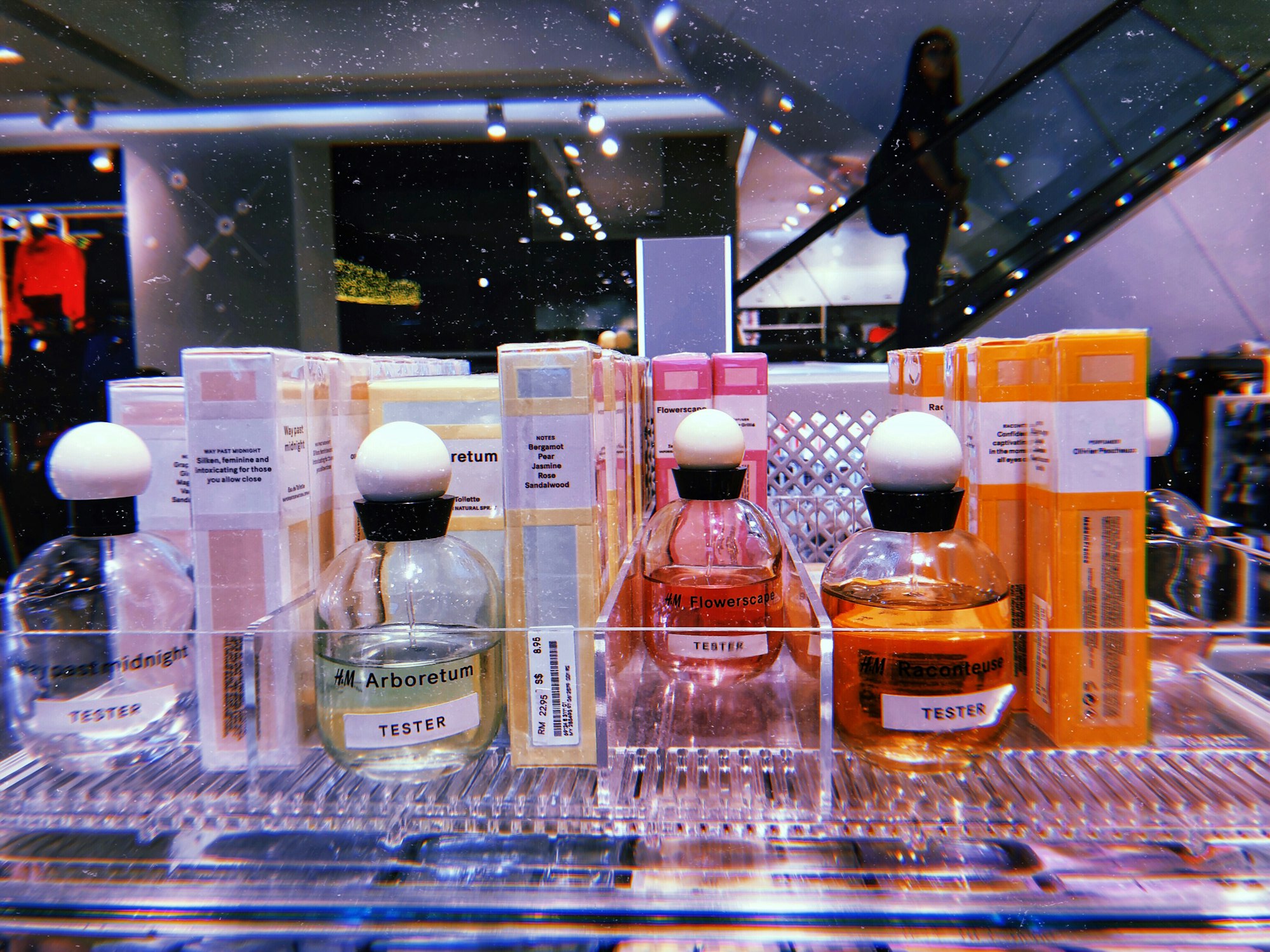 Unlock Perfume Success with Bottle Design Magic!